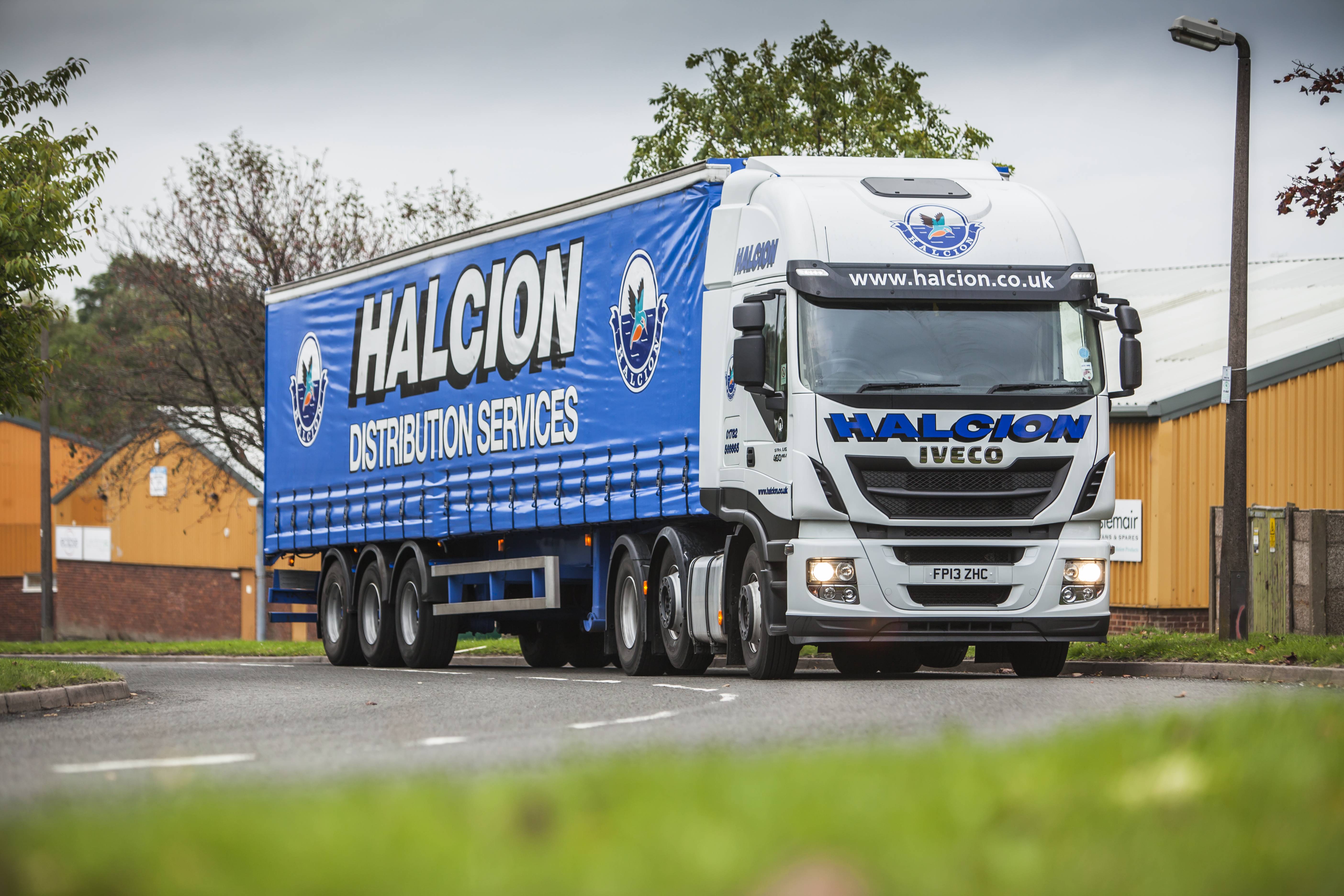 The UK Overnight Pallet Delivery Experts | Halcion Express